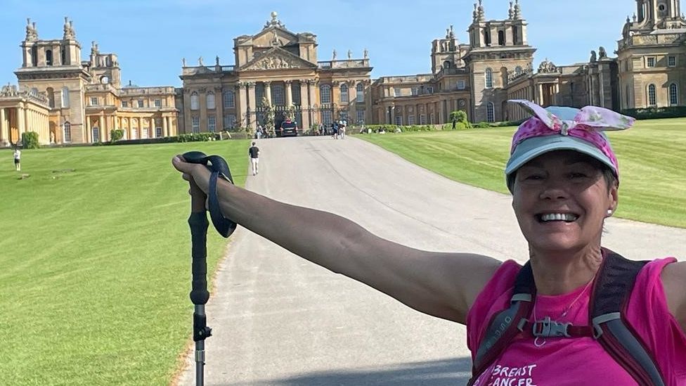 Chatsworth House to host breast cancer charity walk - BBC News