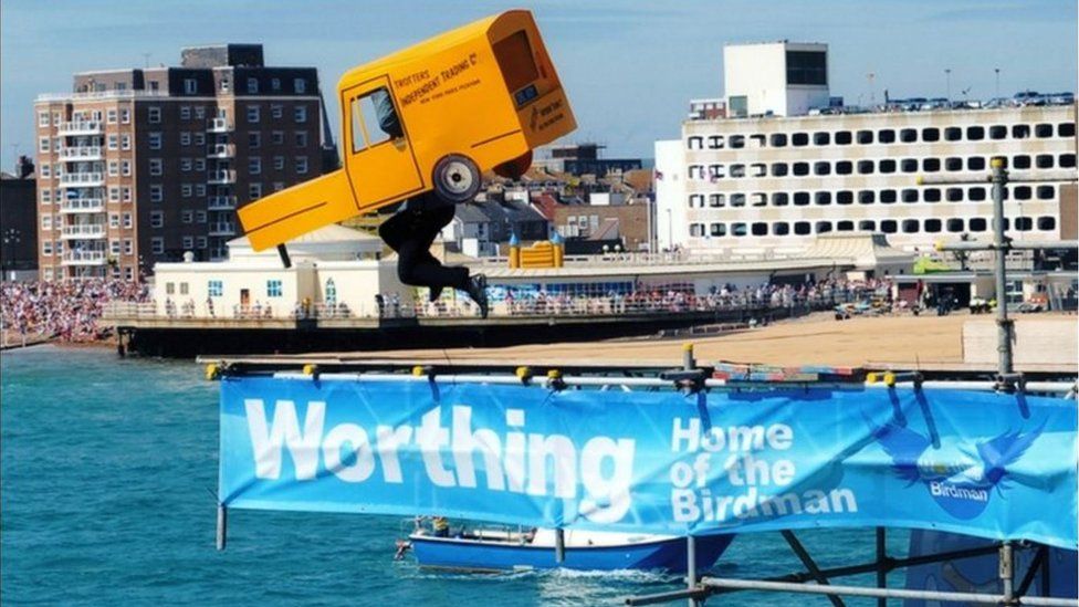 Highs and lows of the Birdman contest - BBC News