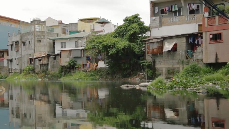 Filipino artists get dirty to highlight pollution in Manila's rivers ...