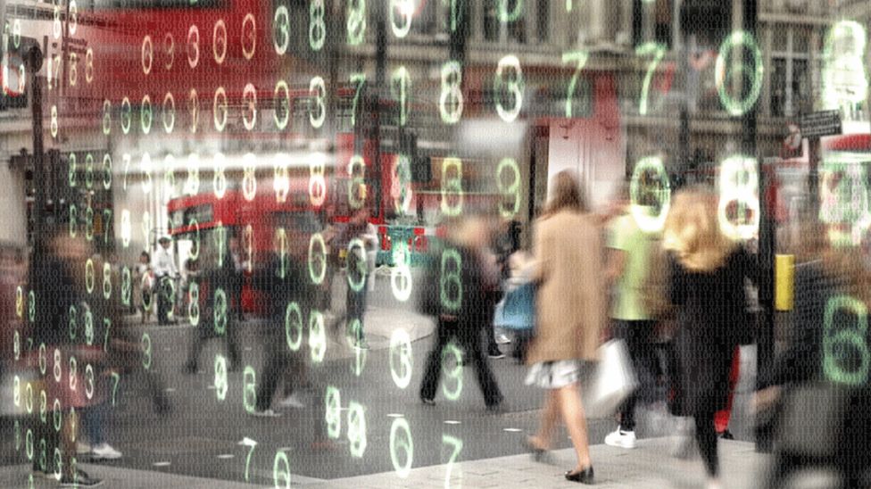 Tech Tent: Facebook's data privacy crisis - BBC News