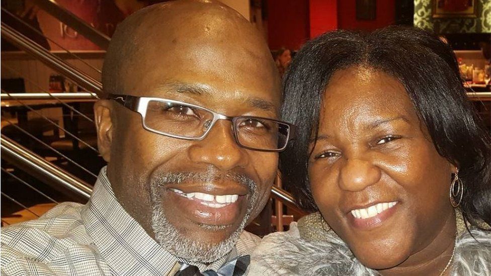 Husband and daughter 'staged woman's murder by beggar' - BBC News