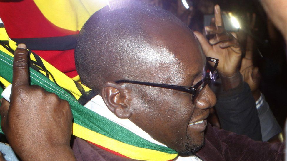 Zimbabwe's pastor 'hero': #ThisFlag preacher - BBC News