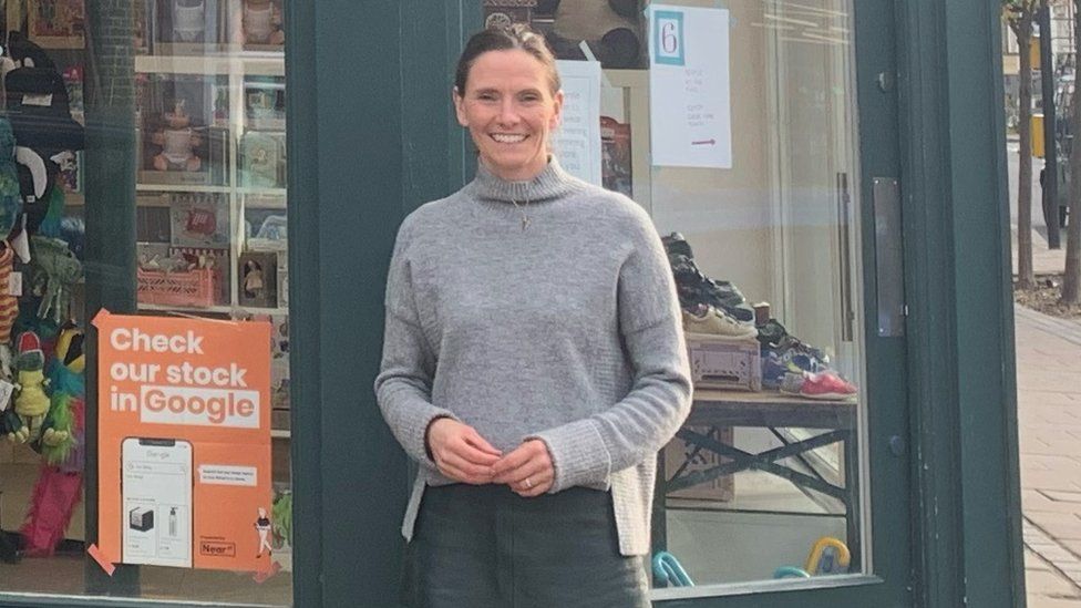 Lockdown retail: 'It has been the toughest year I've ever had' - BBC News