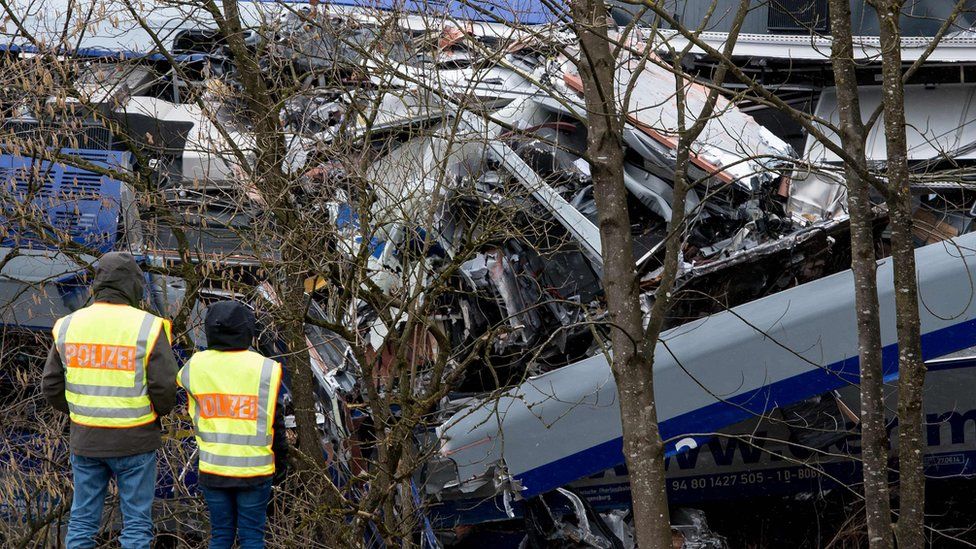 Bad Aibling train crash: German controller jailed - BBC News