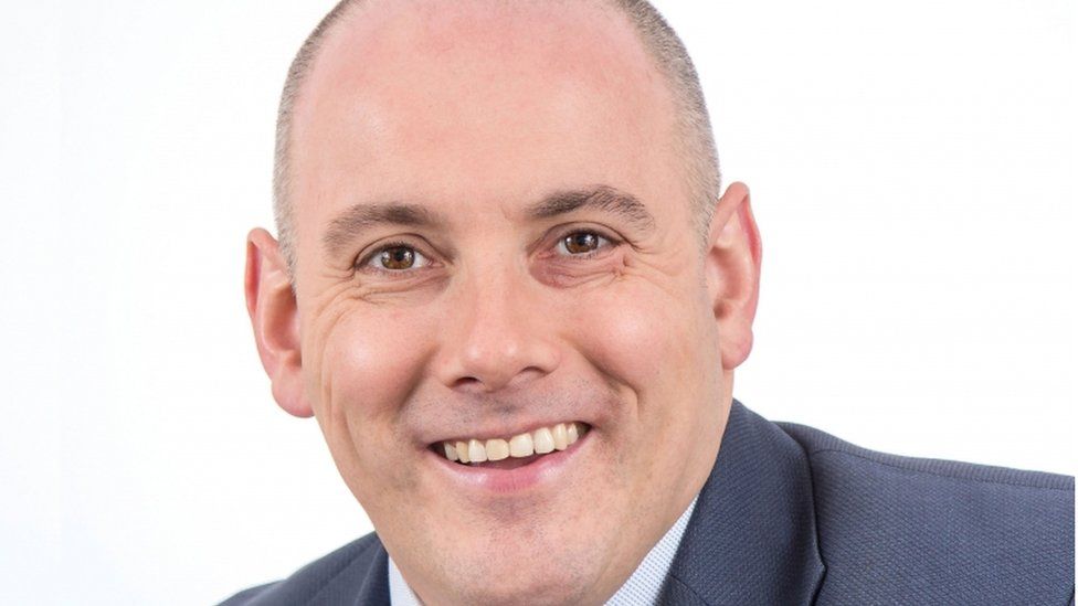 Man admits sending shooting threat Tweet to Robert Halfon MP - BBC News