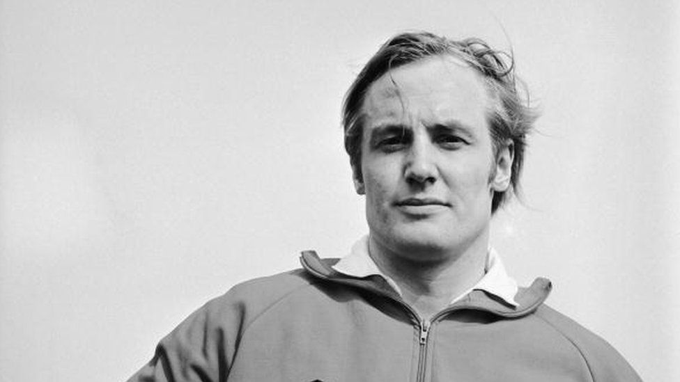 David Duckham: Stars pay tribute at Coventry memorial service - BBC News