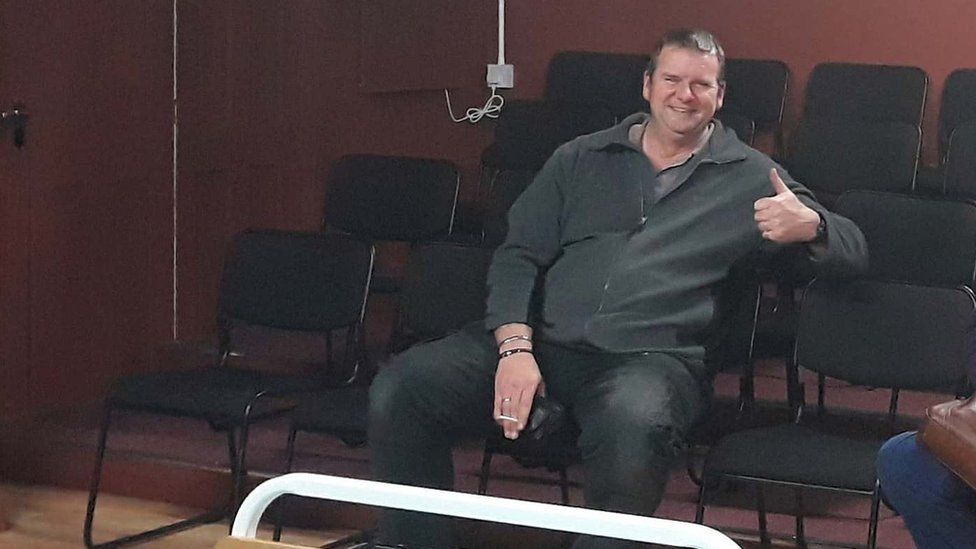 Covid: How does one town's theatre scene recover? - BBC News