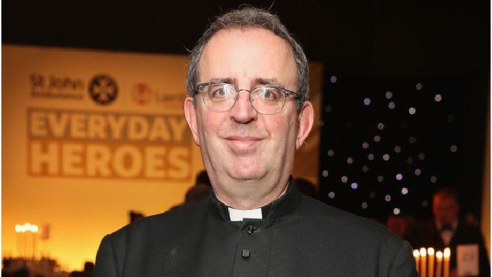 Coronavirus: Coping with grief during a lockdown - BBC News