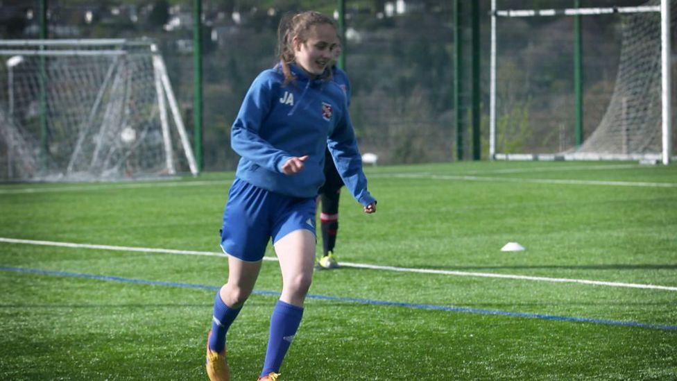 Get Inspired: How to get into football - BBC Sport