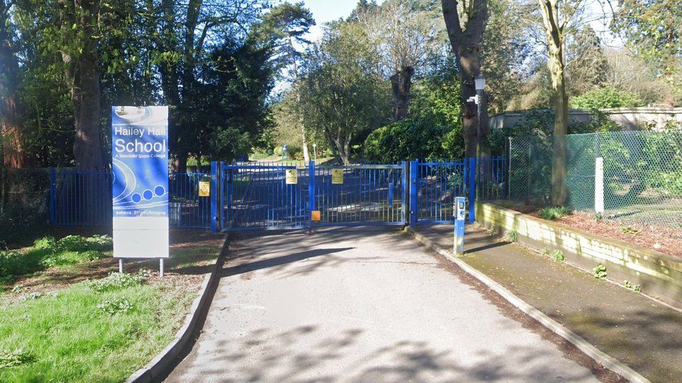 Hertfordshire teacher allowed to work after faking student coursework ...