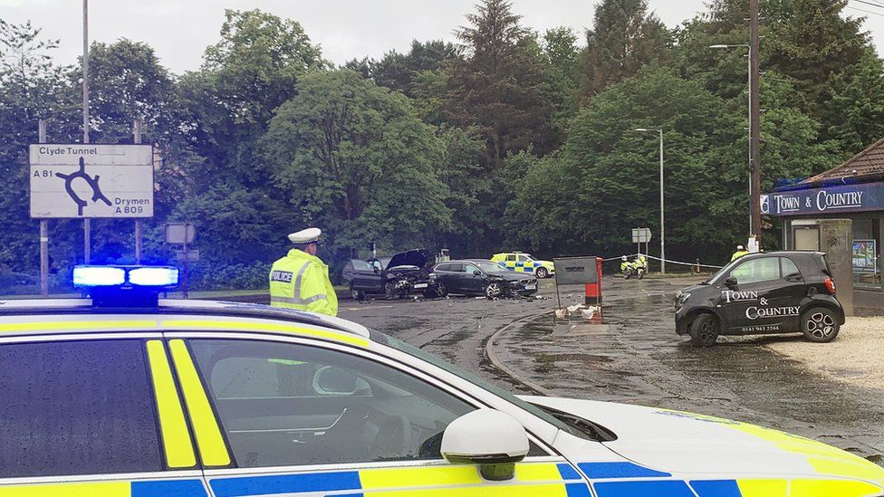 Four injured in crash with unmarked police car and stolen BMW - BBC News