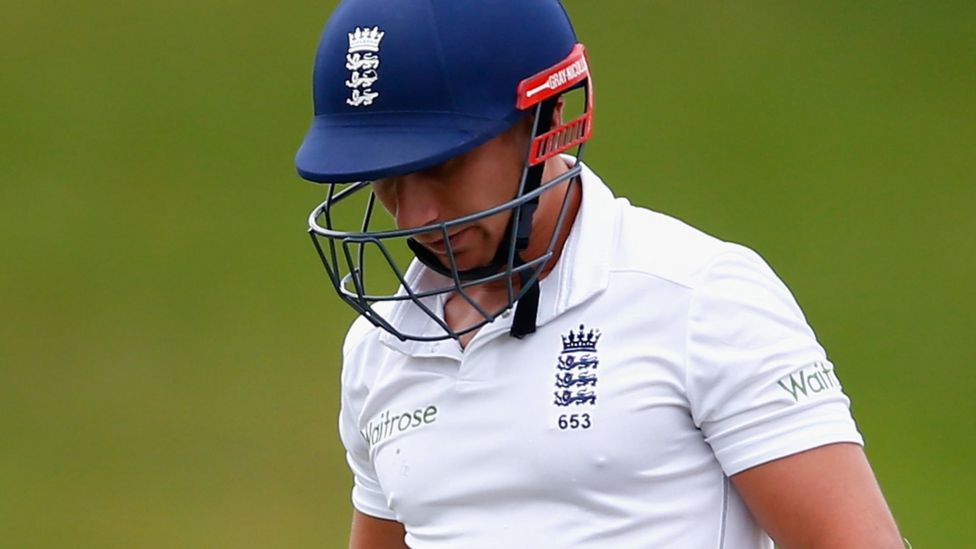 Ray Pointer: Former Burnley striker dies aged 79 - BBC Sport