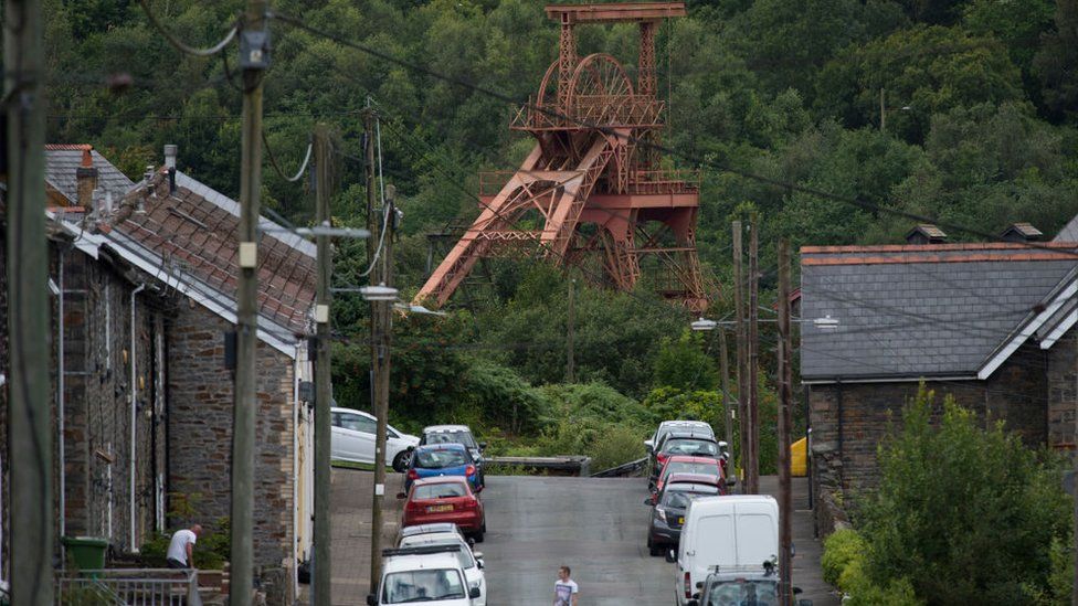 Covid 'more damaging' to Wales economy than pit closures - BBC News