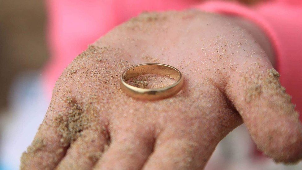 Missing ring found by father-and-son detectorists at Downhill - BBC News