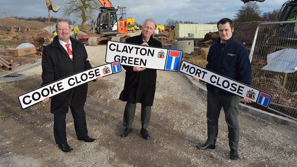Bedford Colliery disaster: New street signs named after victims - BBC News