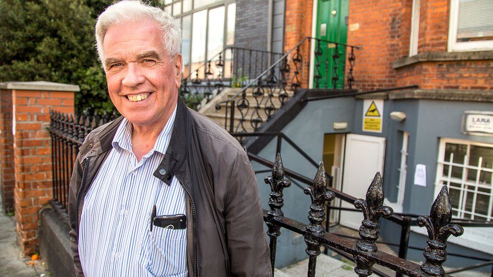 Sinn Fein surge puts Irish economy in the spotlight - BBC News