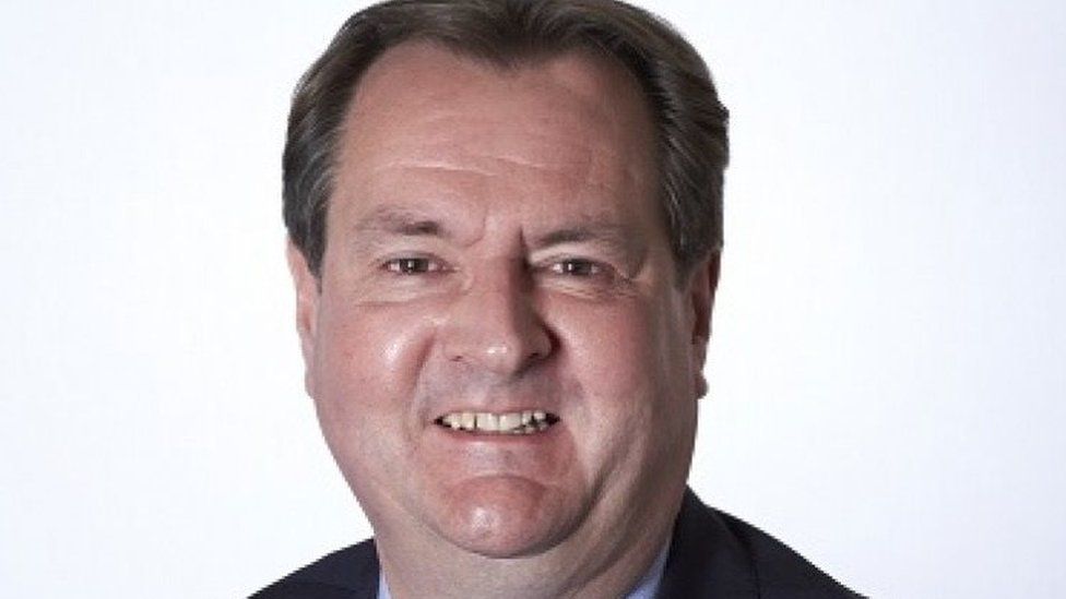 'F1' fraudster James Cox lied to get £65k company director job - BBC News