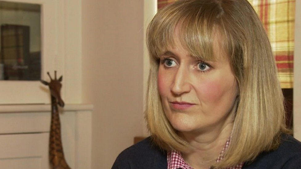 Army wife miscarried 'after being ordered to fly' - BBC News