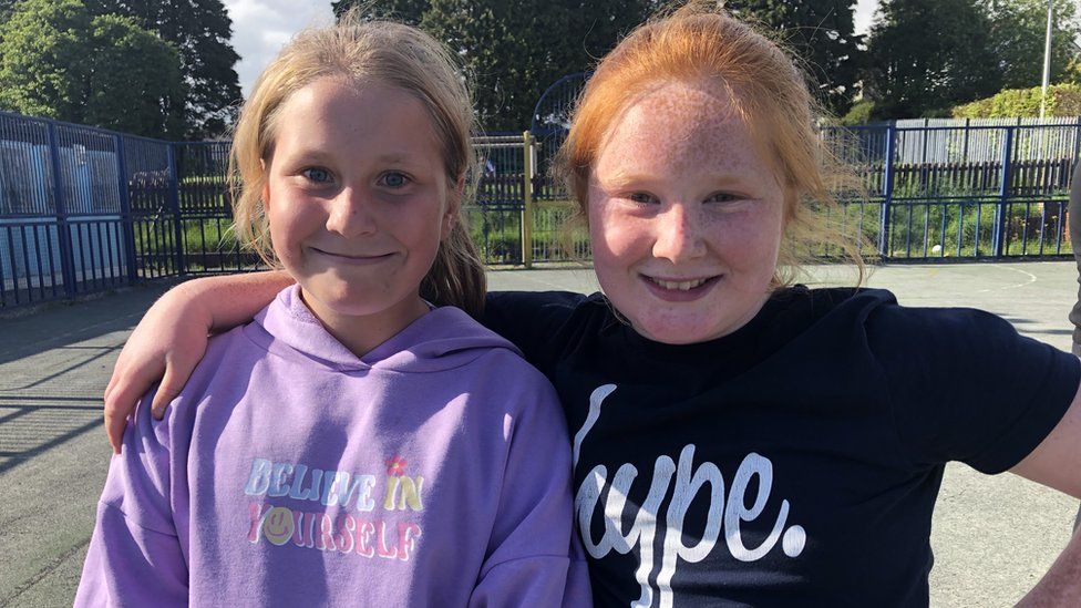 Cost of living: Rising bills threaten future of youth clubs - BBC News