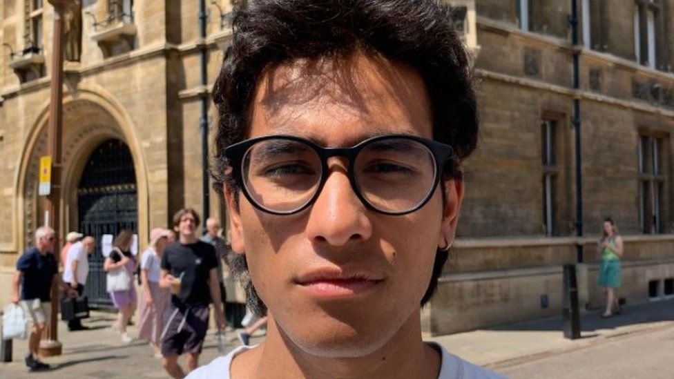 Cambridge University students 'in limbo' over marking row - BBC News