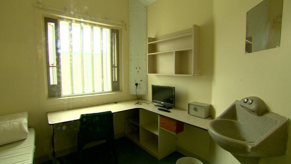 Maghaberry: Prisoners say listeners scheme helped them survive - BBC News