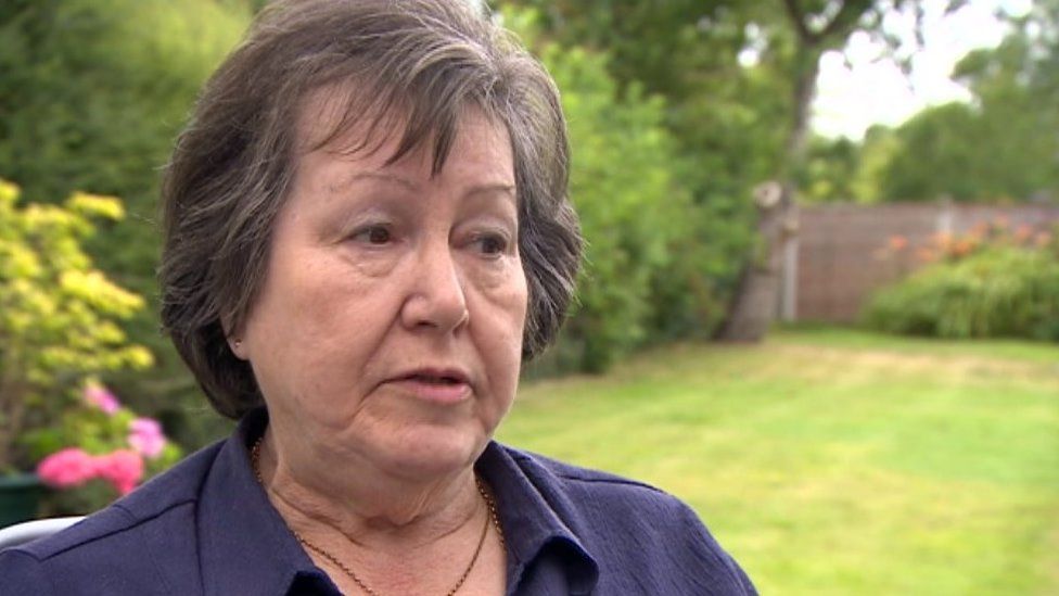 Funeral director Alison Pople stole £14k charity donations - BBC News