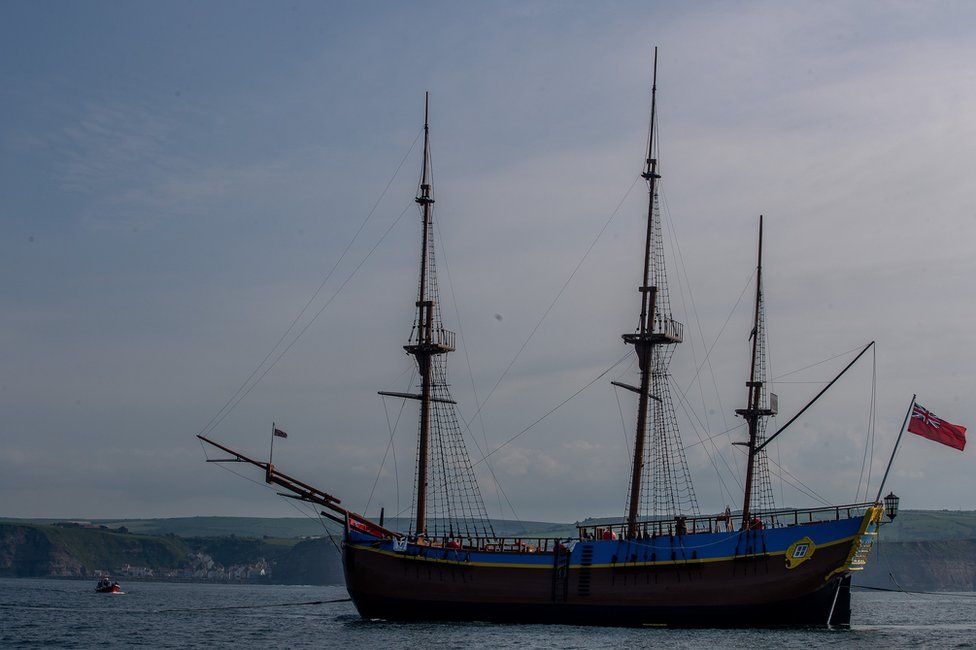 Captain Cook's Endeavour replica comes 'home' to Whitby - BBC News
