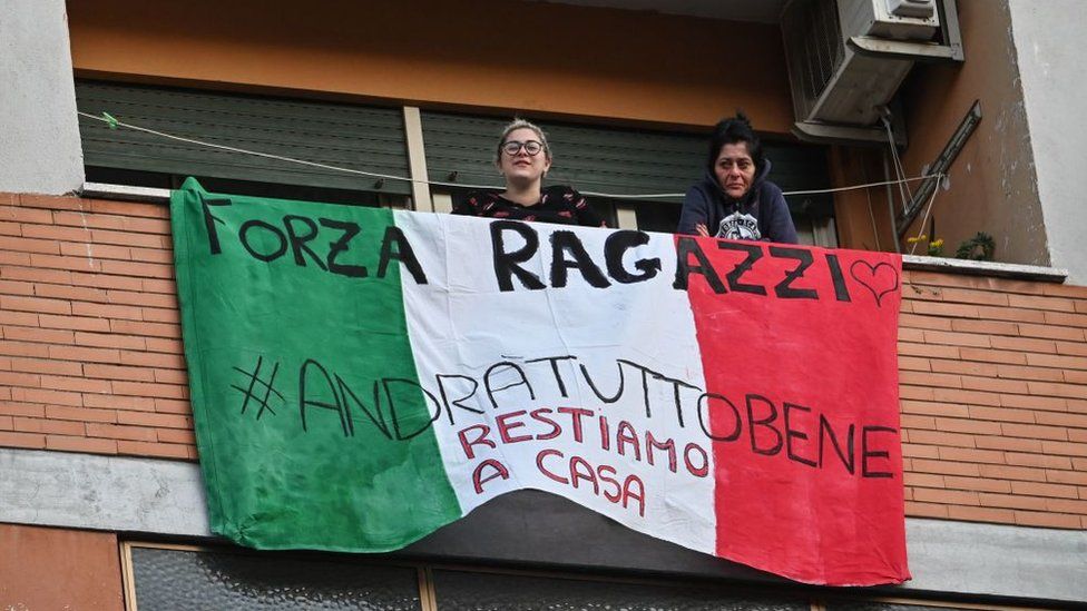 Meddyg o Wynedd yn yr Eidal: 'Mae'r sefyllfa'n ddifrifol' - BBC Cymru Fyw