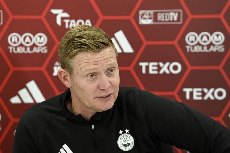 Robson on team selection, potential signings & Duk's future - BBC Sport