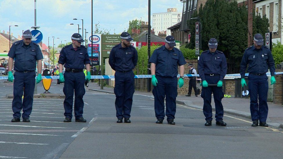 Man killed and two injured in Enfield fight stabbings - BBC News