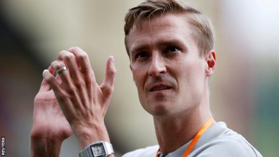 Bradford City v Liverpool play in front of 24,343 in aid of Stephen ...