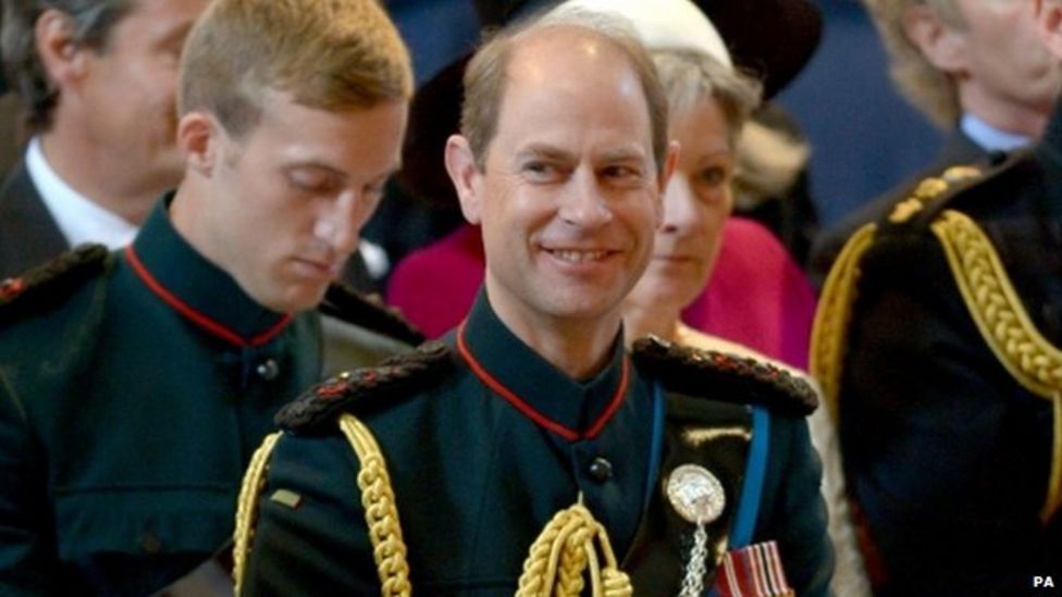 Battle of Waterloo service attended by Royal Family - BBC News