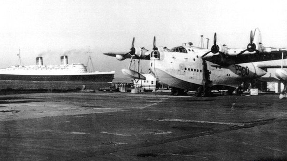 Diver unravels mystery of Solent sea plane wreck - BBC News