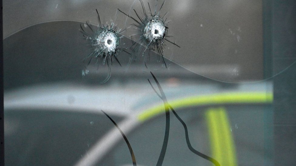 Crumlin attack: Shots fired through hairdresser's window - BBC News