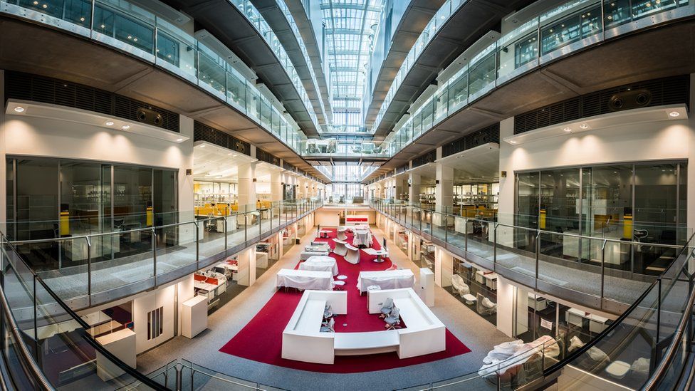 The Crick: Europe's biggest biomedical lab opens - BBC News