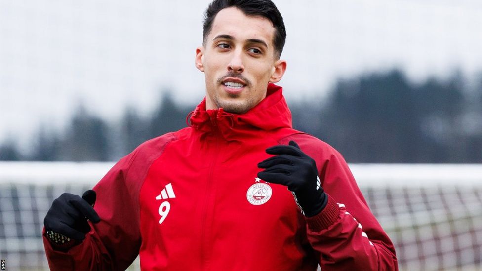 Viaplay Cup final: Aberdeen v Rangers - Barry Robson on Bojan Miovski injury - BBC Sport