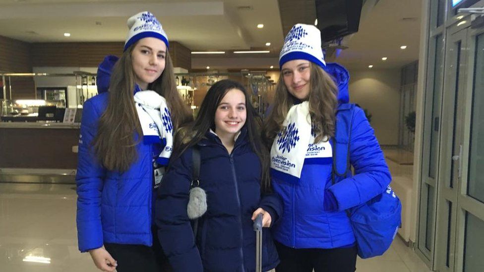 Sut beth yw cynrychioli Cymru yn Junior Eurovision? - BBC Cymru Fyw