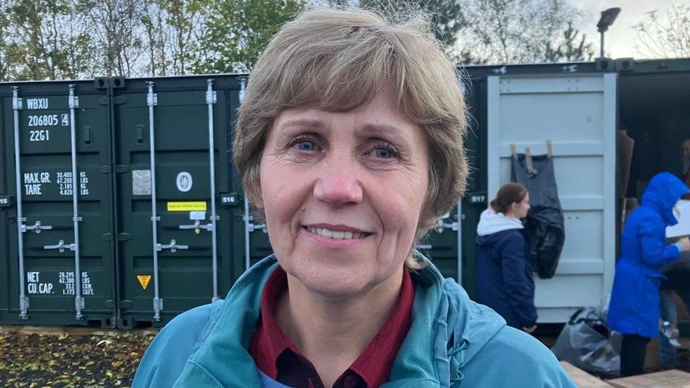 Ukraine conflict: appeal for warm clothing as winter sets in - BBC News