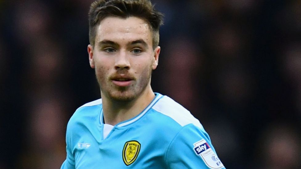 Luke Murphy: Leeds United midfielder joins Burton Albion on loan - BBC ...
