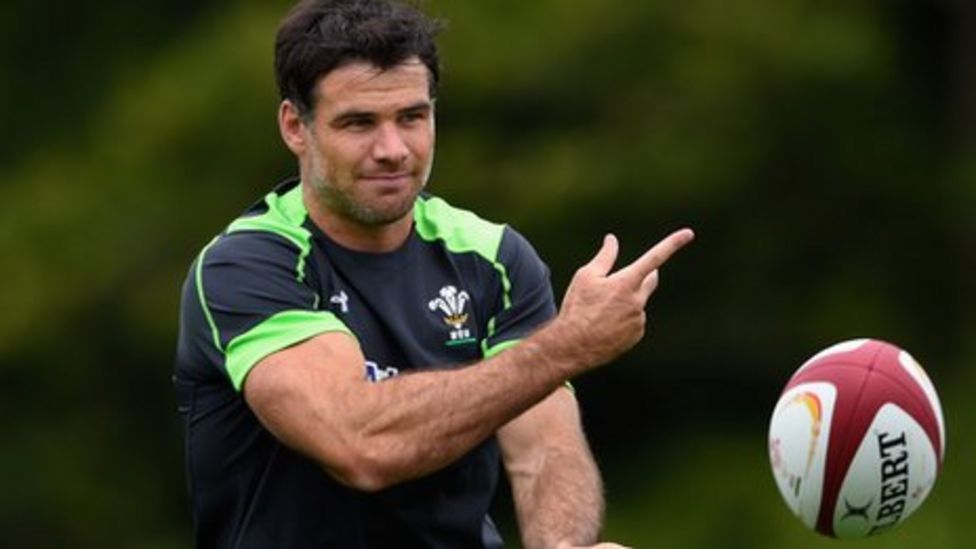 Wales Netball goal-shooter Chelsea Lewis to join Team Bath - BBC Sport