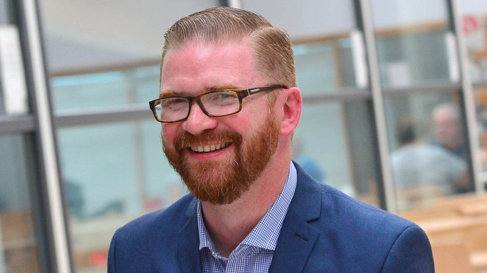 100 new jobs for north west of Northern Ireland announced - BBC News