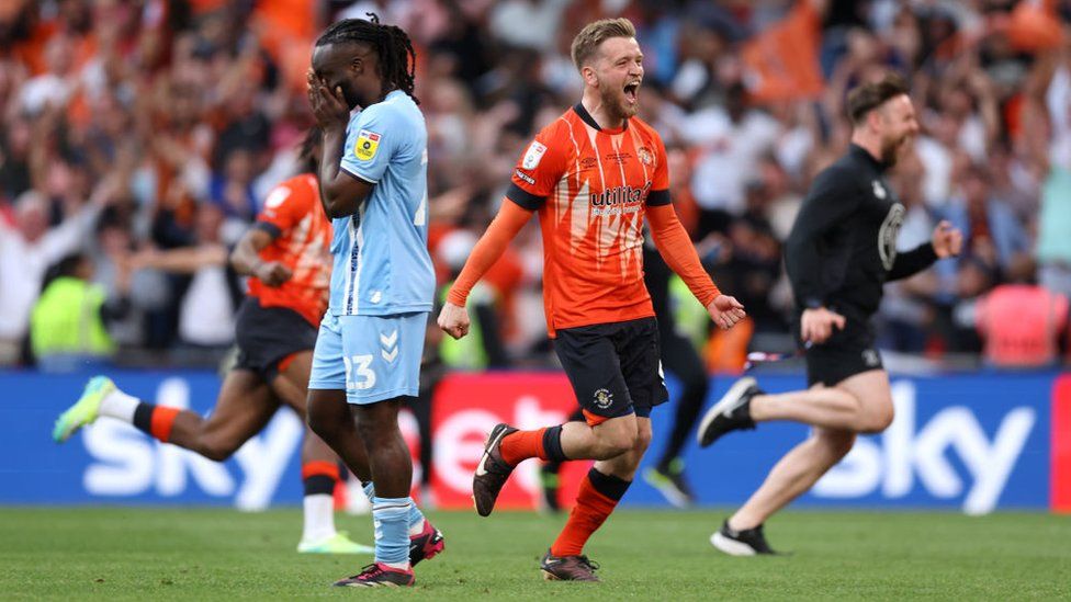 Luton Town win Championship and are promoted to Premier League - BBC ...