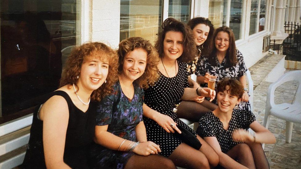 Aberystwyth: Ysgol Penweddig yn dathlu hanner canrif - BBC Cymru Fyw