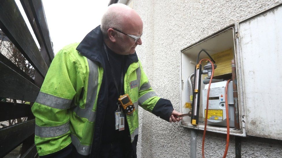 SGN faces six-figure compensation bill over Falkirk gas network failure ...