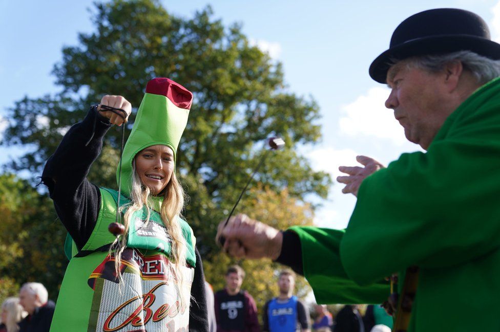 World conker champion crowned in Northamptonshire after 30-year wait ...