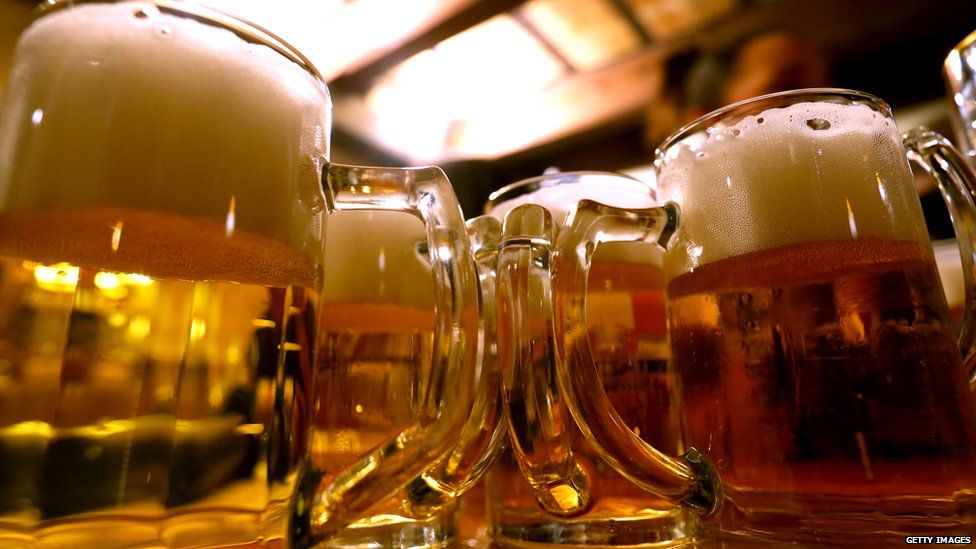 Tipping: A guide to who gets what and how much - BBC News