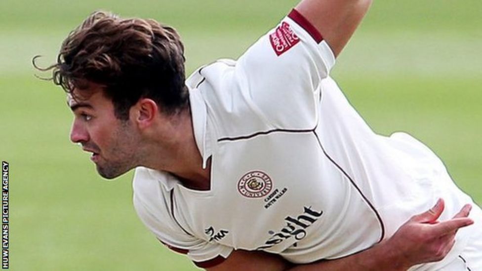 Glamorgan sign development duo Connor Brown and Jeremy Lawlor - BBC Sport