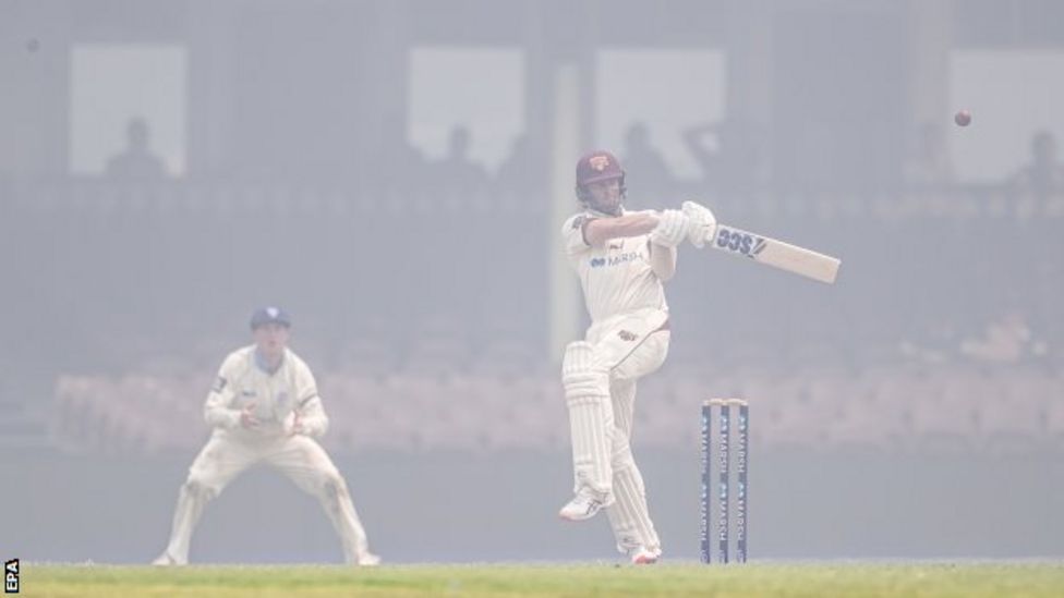 Sydney smoke: Conditions like 'smoking 80 cigarettes a day' at SCG in ...