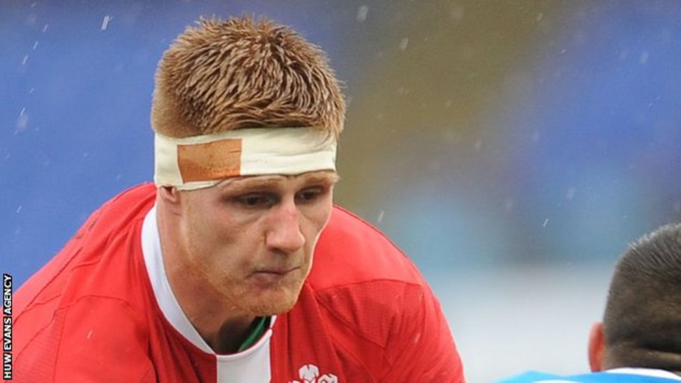 Andrew Coombs angry at Newport Gwent Dragons over insurance issue - BBC ...