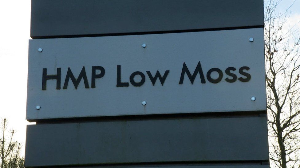 Prisoners admit killing child abduction suspect Darren Brownlie - BBC News